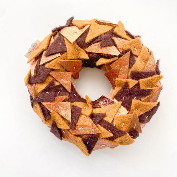 Caramel Cluster Felt Donut – Cami Monet