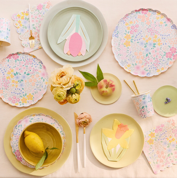 Cottage Garden Dinner Plates – Cami Monet